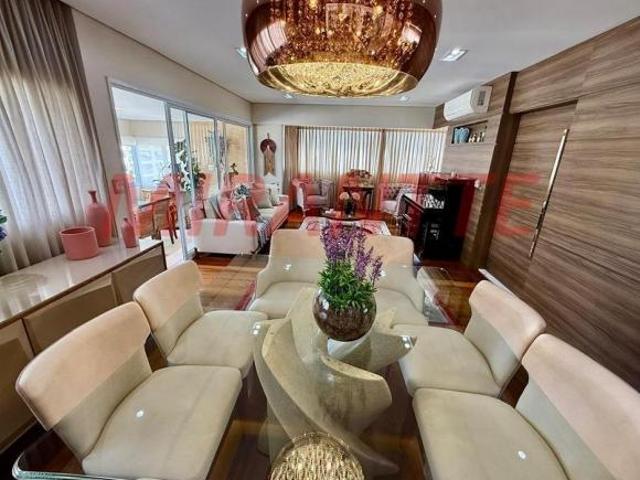Apartamento de 220m² com 3 quartos
