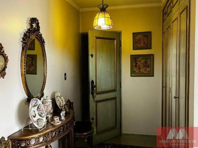 Apartamento de 221 m² – Um Clássico Paulistano para Viver ou Investir