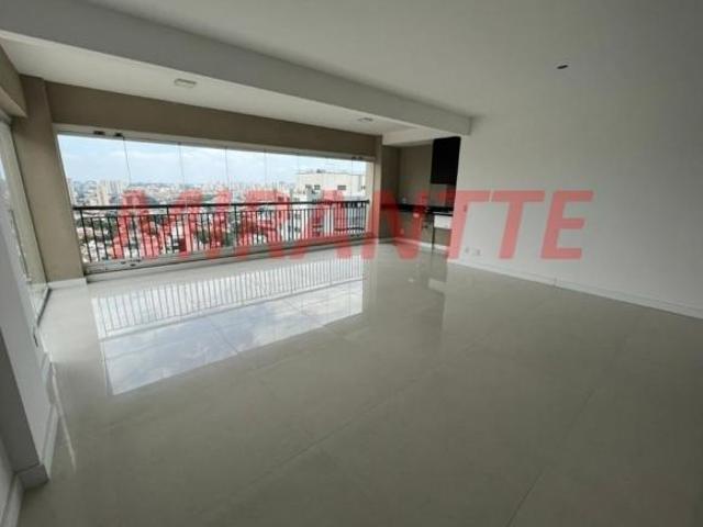 Apartamento de 221m² com 3 quartos