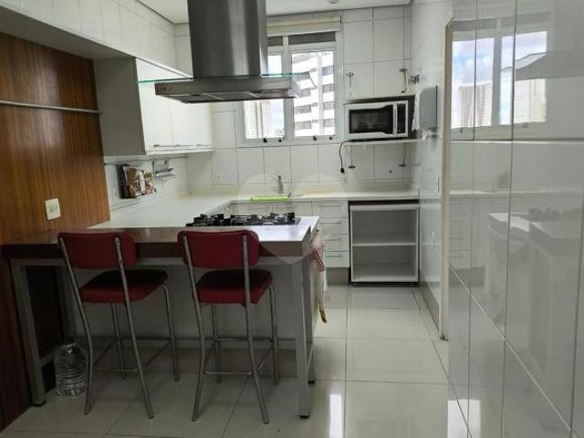 APARTAMENTO DE 226M² CAMPO BELO