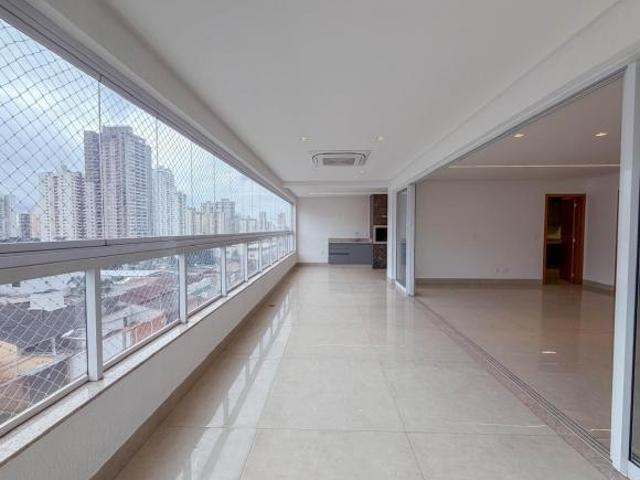 Apartamento de 226m² com 04 suítes à venda no Residencial Gran Excellence Setor Bueno Goiânia