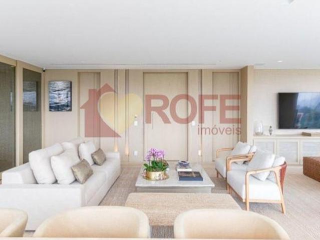 Apartamento de 227 m² com 3 dormitórios à venda no Oscar Ibirapuera Rua Gaivota, nº 65 Ibirapuer