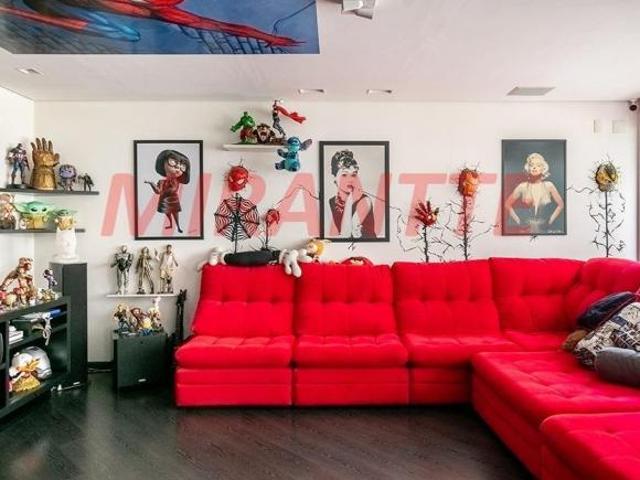 Apartamento de 228m² com 4 quartos