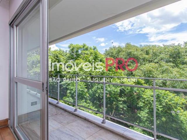 Apartamento de 237m², Espaçoso, funcional e com excelente localização!