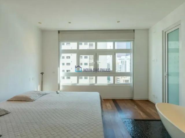 Apartamento de 239 metros com 03 dormitórios 1 suíte 02 vagas Jardim Paulista