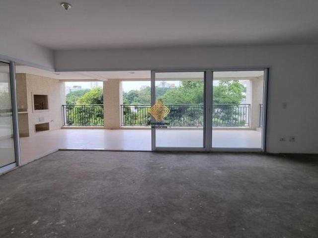 APARTAMENTO DE 244,11M², 4 SUÍTES, TERRAÇO GOURMET COM 4 VAGAS A VENDA ÁGUA BRANCA ZONA OESTE