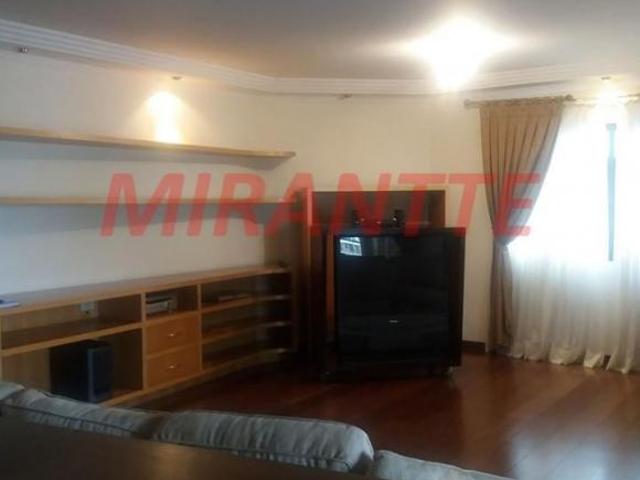 Apartamento de 245m² com 4 quartos
