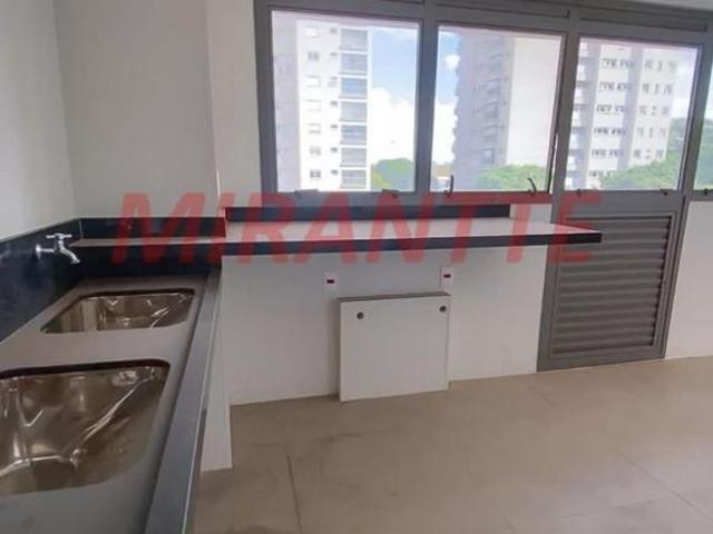 Apartamento de 255m² com 4 quartos