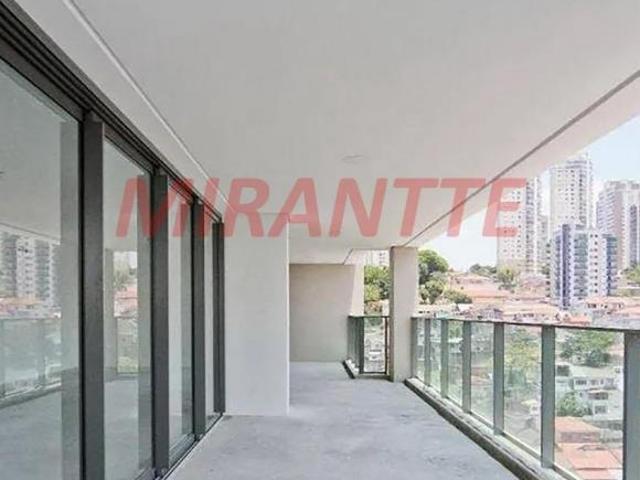 Apartamento de 255m² com 4 quartos