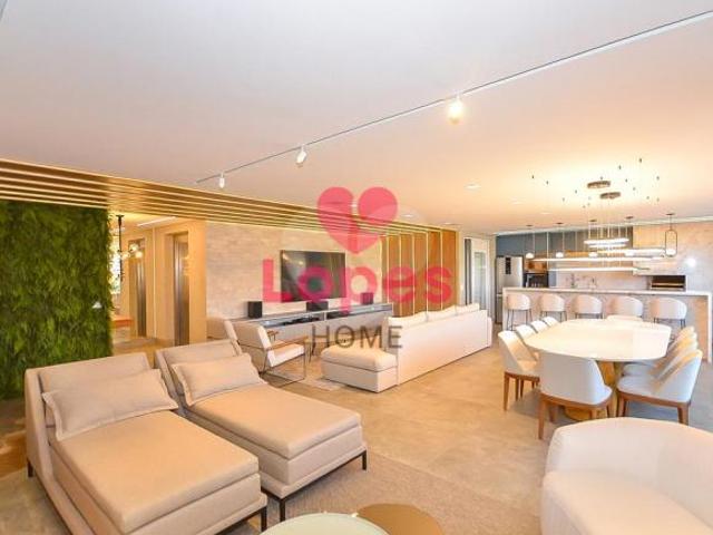 Apartamento de 260m² a venda no Campo Comprido