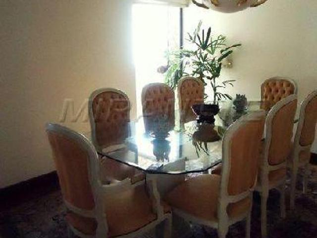 Apartamento de 267m² com 4 quartos