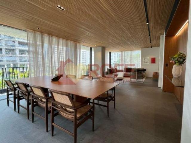 Apartamento de 269m² com 3 suítes no condomínio mais procurado do Itaim Bibi, mobiliado