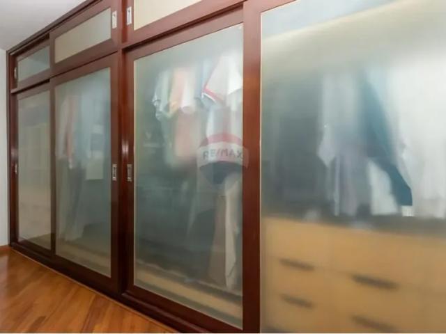 Apartamento de 271 m2 a venda, 4 suites, na Rua Dr Gabriel dos Santos 503. R$2.200.000