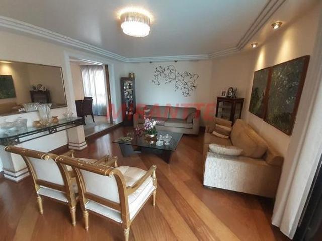 Apartamento de 274m² com 4 quartos