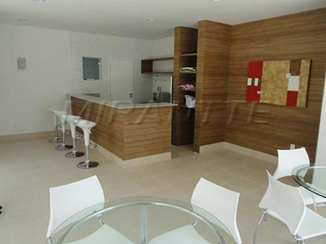 Apartamento de 275m² com 4 quartos