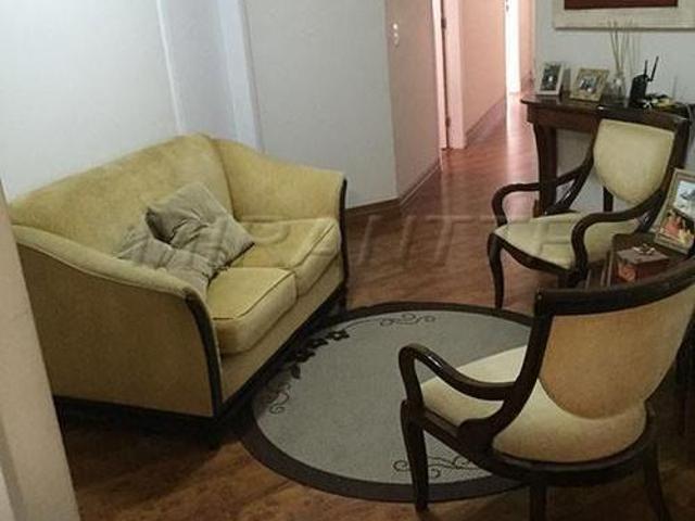 Apartamento de 280m² com 4 quartos