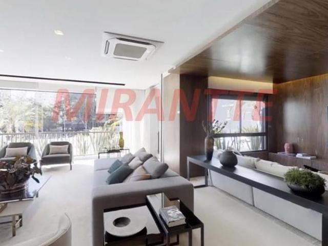 Apartamento de 280m² com 4 quartos