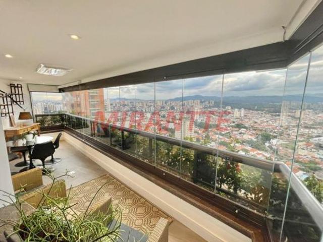 Apartamento de 280m² com 4 quartos