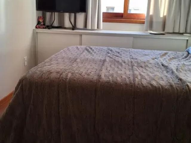 Apartamento de 2 domitórios, com varanda, churrasqueira, 2 vagas