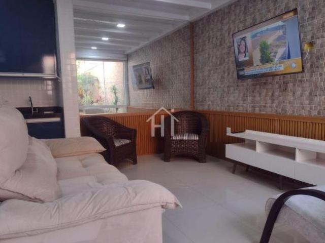 APARTAMENTO DE 2 DORM. À 50M DA PRAIA