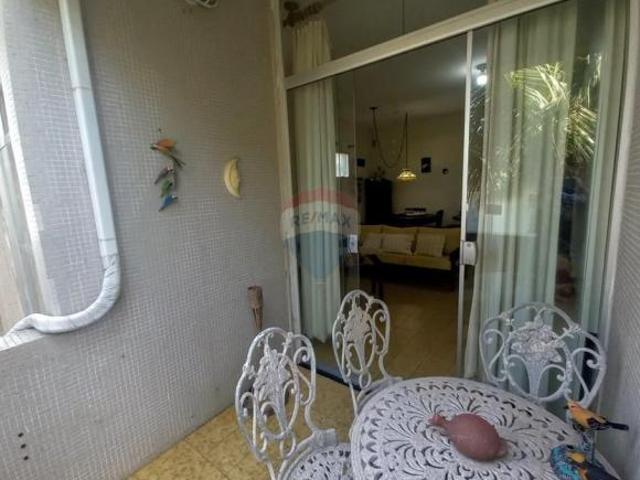 Apartamento de 2 dorm à venda a uma quadra da praia do Tombo, Guarujá, SP