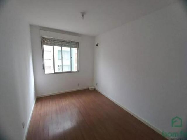 Apartamento de 2 dorm. para venda, Centro Histórico, Porto Alegre/RS. AP2766