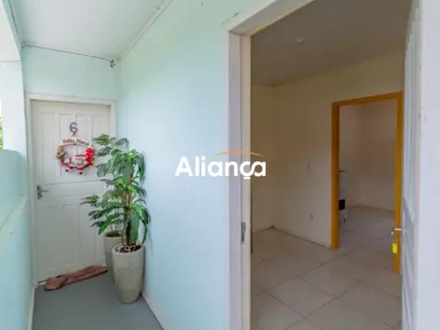 Apartamento de 2 dormitórios para alugar no bairro Vila Assunção em Porto Alegre, com aproximadament