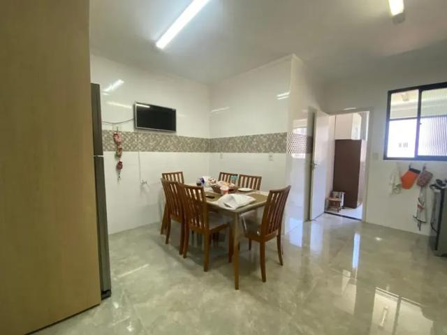 Apartamento de 2 Dormitórios 1 suíte vista mar na Guilhermina Praia Grande