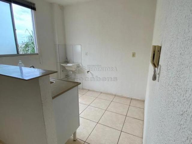 Apartamento de 2 dormitório Condomínio Rio das Hortênsias