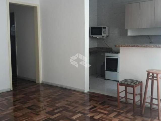Apartamento de 2 dormitórios na Cidade Baixa