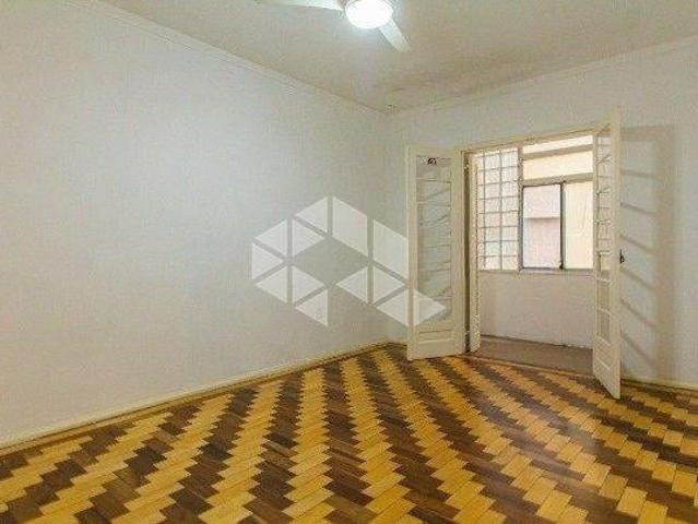 Apartamento de 2 dormitórios na Duque de Caxias Centro Histórico