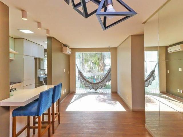 Apartamento de 2 dormitorios na zona sul de porto alegre