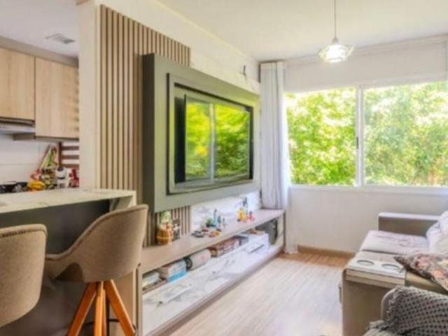 Apartamento de 2 dormitórios no Menino Deus!