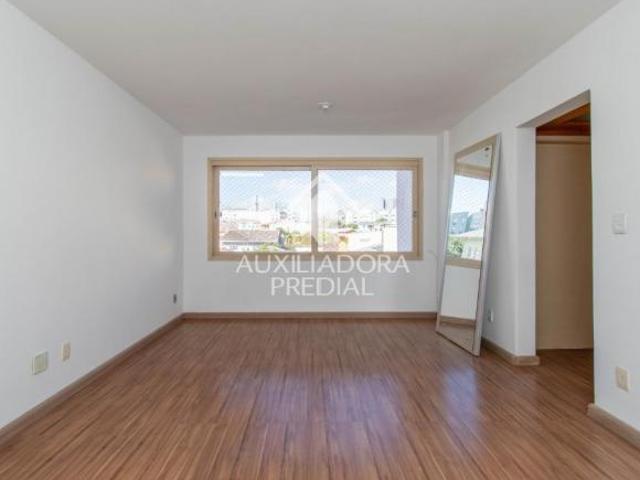Apartamento de 2 dormitórios no bairro Camaquã
