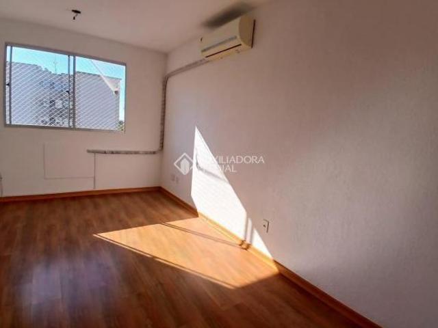 Apartamento de 2 dormitórios no Bairro Cavalhada