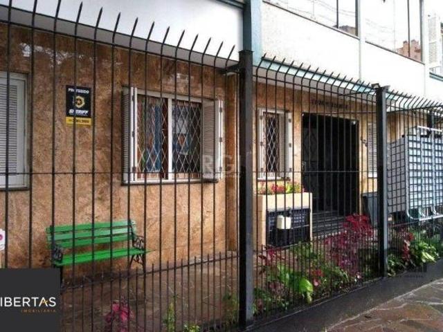 Apartamento de 2 dormitórios no bairro Cidade Baixa