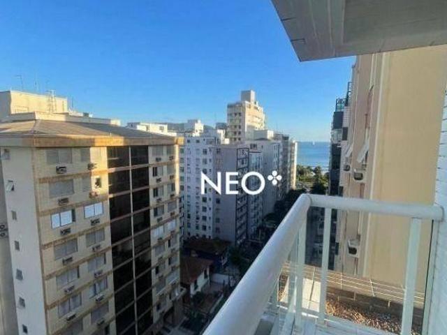 Apartamento de 2 dormitórios no bairro da Aparecida a meia quadra da praia