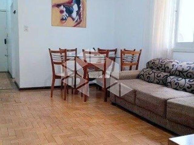 Apartamento de 2 dormitórios, no bairro Farroupilha, em Porto Alegre