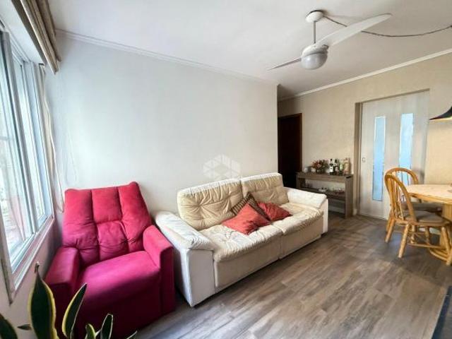 Apartamento de 2 dormitórios, no bairro Humaitá, em Porto Alegre