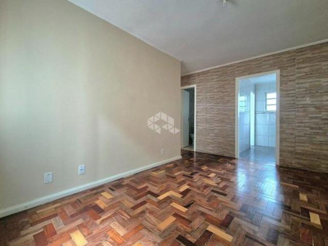 Apartamento de 2 dormitórios, no bairro Humaitá, em Porto Alegre