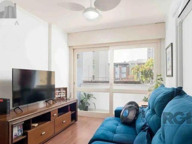 Apartamento de 2 dormitórios, no bairro menino deus
