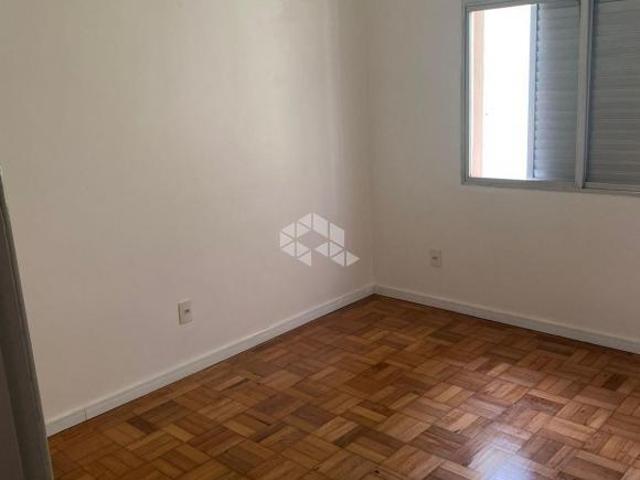 Apartamento de 2 dormitórios, no bairro Navegantes, em Porto Alegre