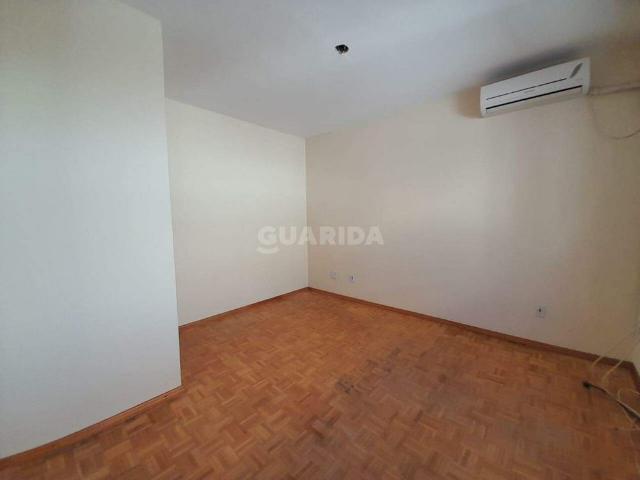 Apartamento de 2 dormitórios no bairro Passo da Areia COD: 25572