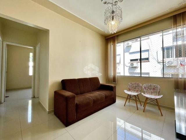 Apartamento de 2 dormitórios, no bairro São João, em Porto Alegre