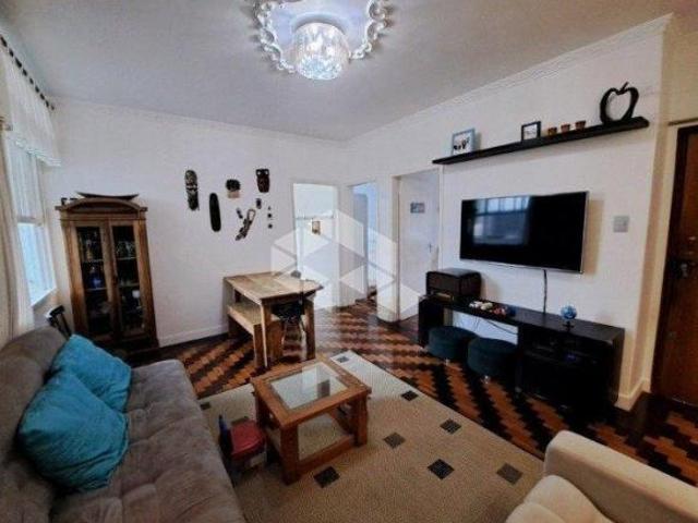 Apartamento de 2 Dormitorios no Bairro São João, em Porto Alegre