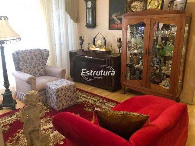 Apartamento de 2 dormitórios no centro