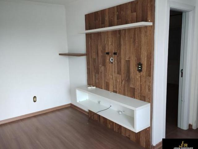 Apartamento de 2 dormitórios no centro de Tramandaí
