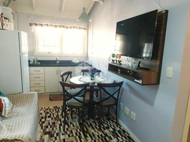 Apartamento de 2 dormitórios no centro de Canela