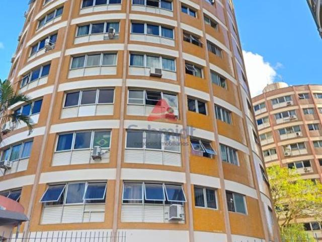 Apartamento de 2 dormitórios no centro de São Leopoldo