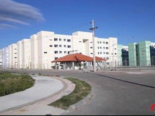 Apartamento de 2 dormitórios no Chapéu do Sol